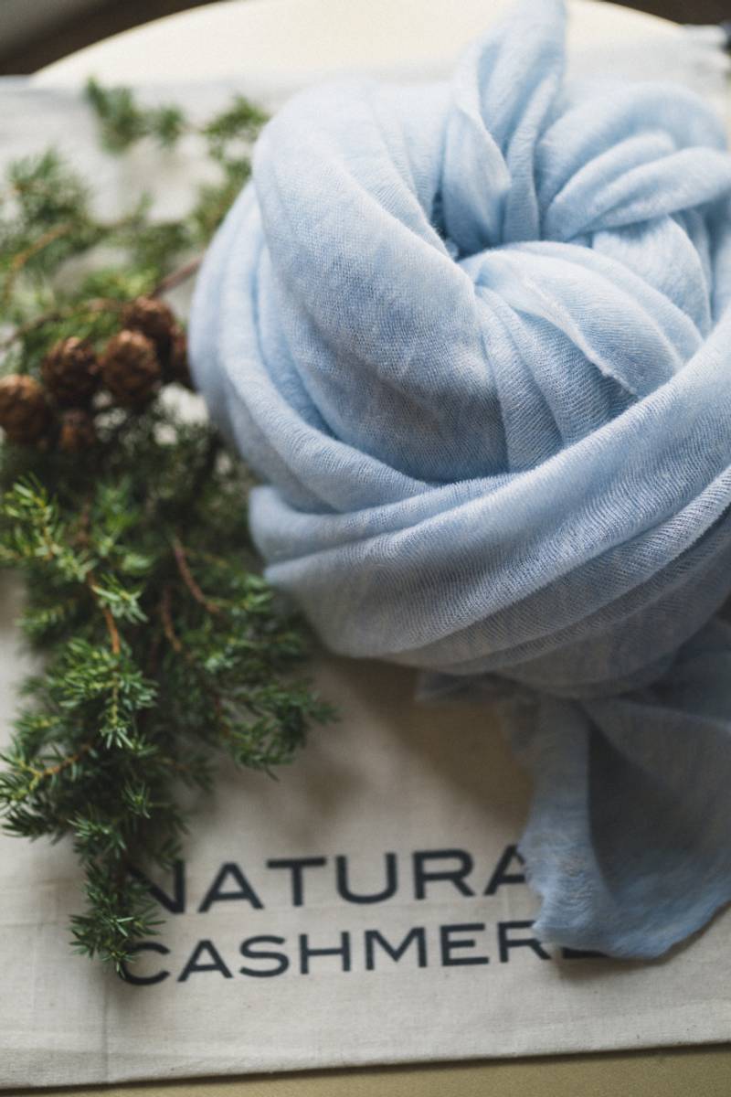 Luxury Scarf Medium Ice Blue - Vakre Vene